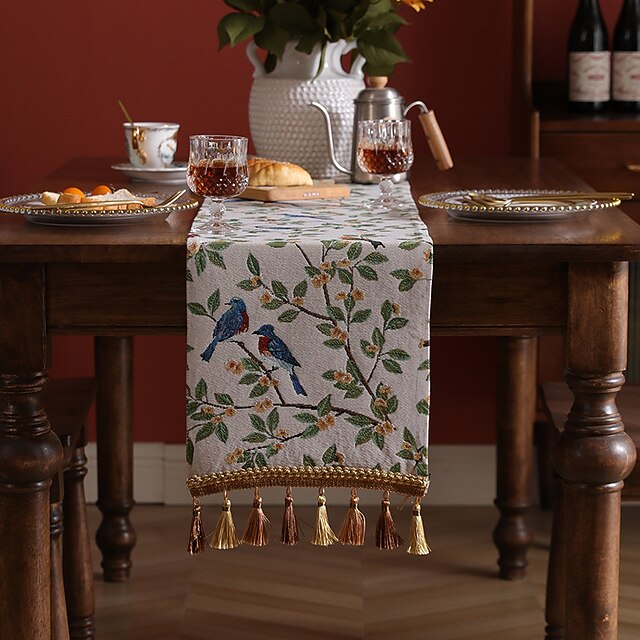 Luxury Vintage Table Runners Long Embroidered Jacquard Table Runner ...